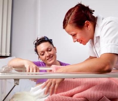 Head of Royal College launches skills passport for student midwives